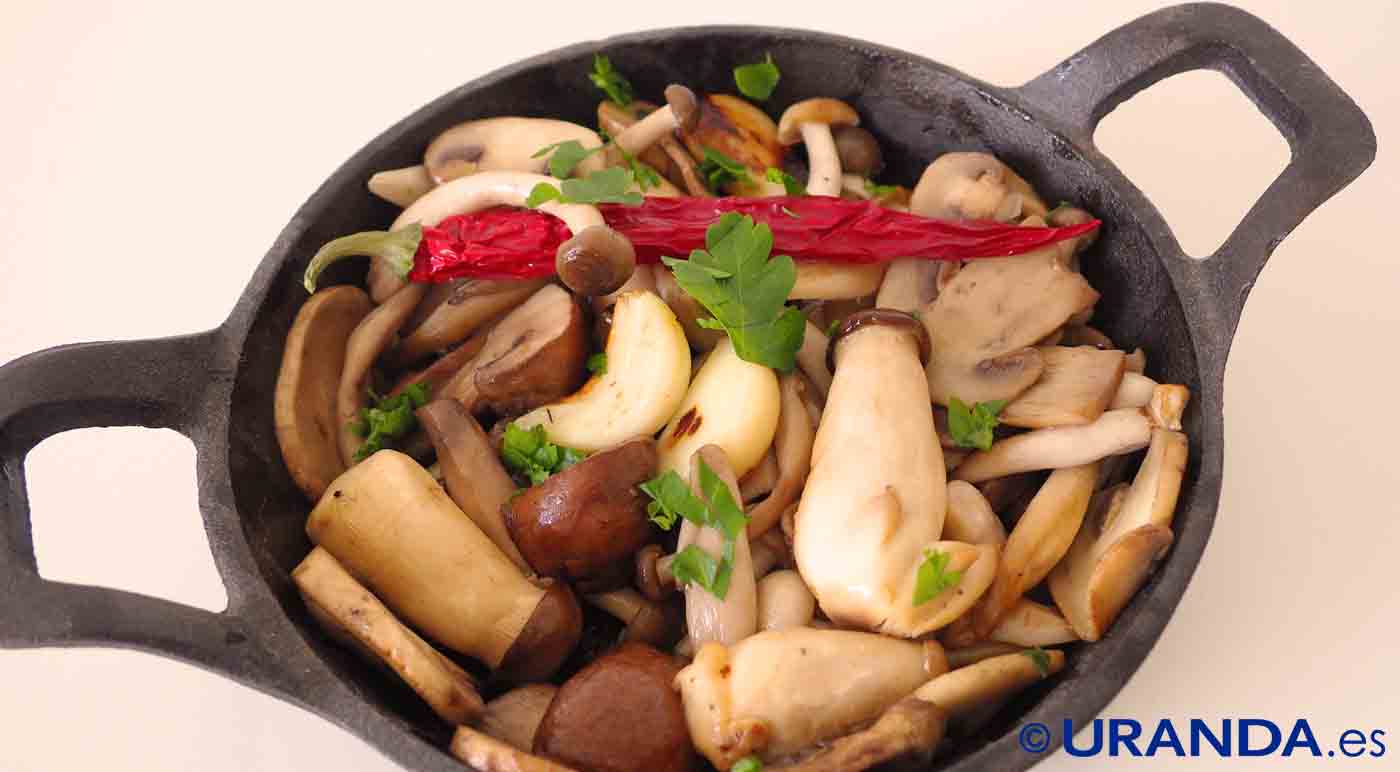 receta-de-setas-al-ajillo - Cocineando.com